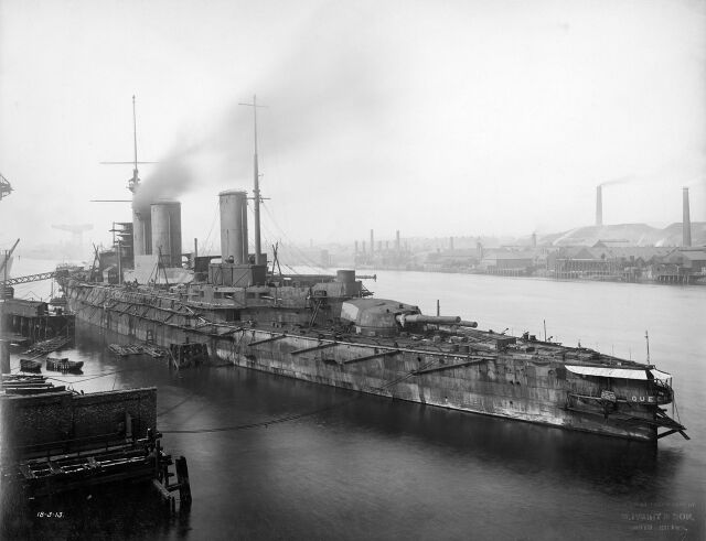 文件:HMS Queen Mary Stern.jpg - 舰R百科